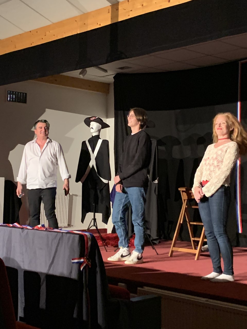 Pièce de théâtre "Liberté, Egalité, Féminité" pour les 4 classes de ...