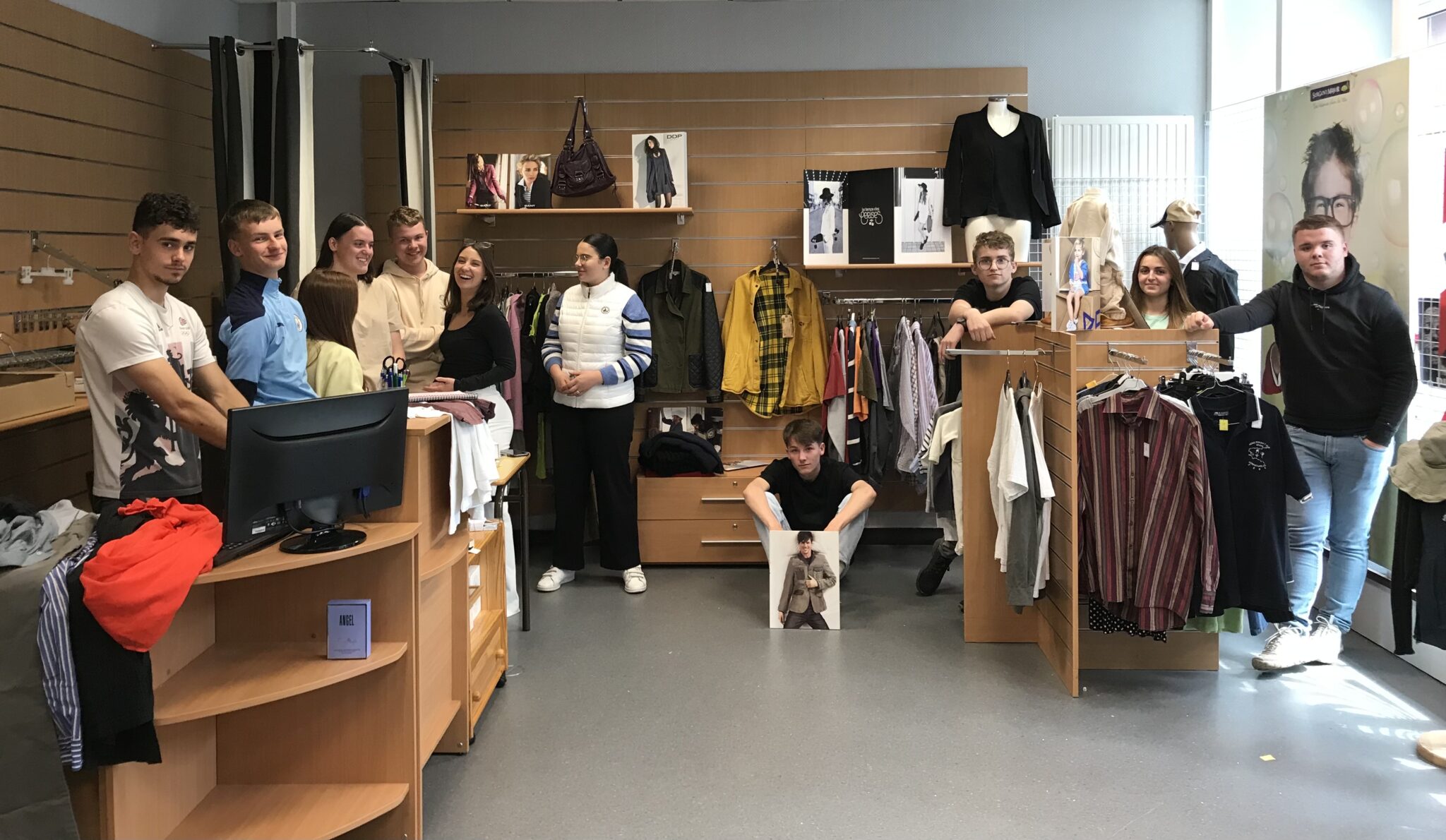 Bac professionnel Métiers du Commerce et de la Vente (MCV) - Ensemble ...